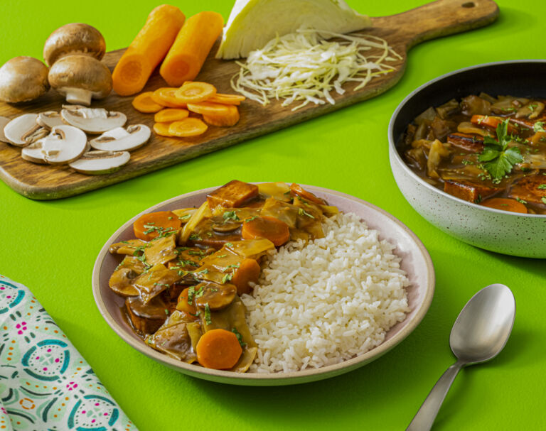 Corned Beef Cabbage and Rice Irish Stew | Minute® Rice